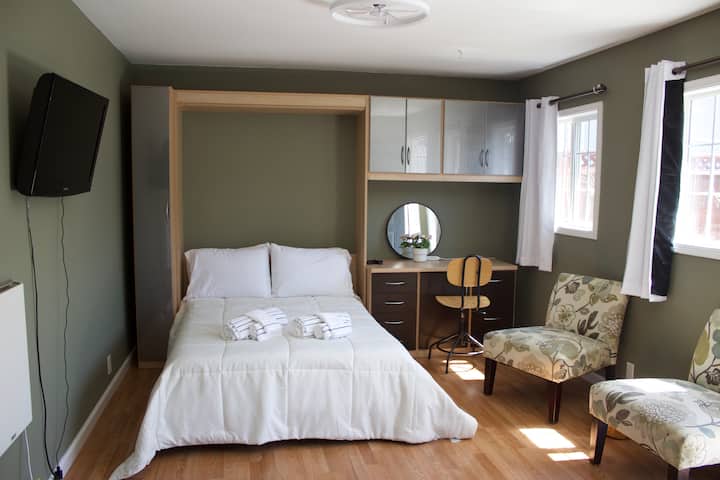 Private Adu Studio - Kensington, CA