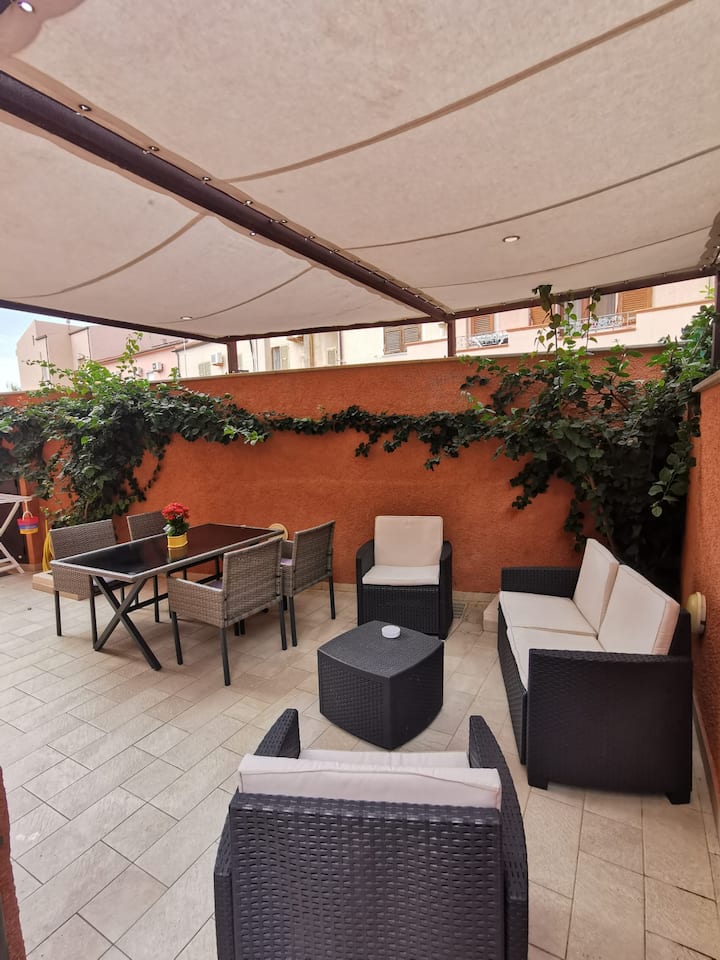 " Benvenuti A Casa Nostra" Iun: Q3586 - La Maddalena