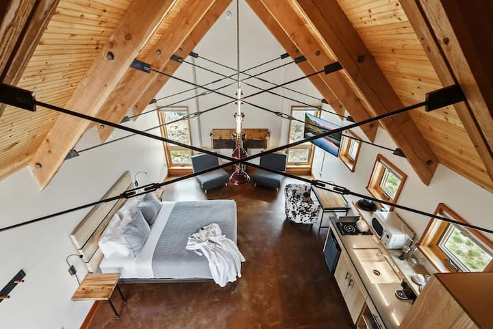 Queen Bed In Leadville - Leadville, CO