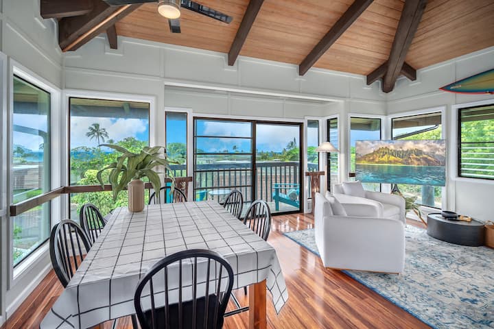 Ocean & Mountain Views - Near Beach! Fast Wifi - Kauai, HI