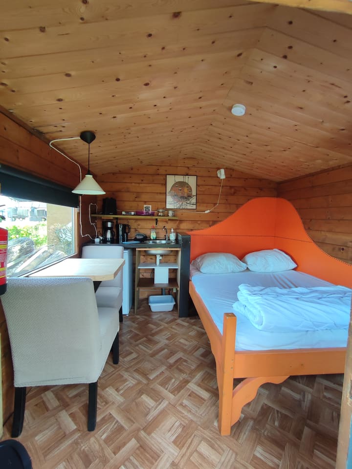 Very Tiny Cozy House - Bastogne