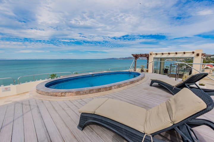Stunning Ocean View Condo @La Paz Malecon - La Paz
