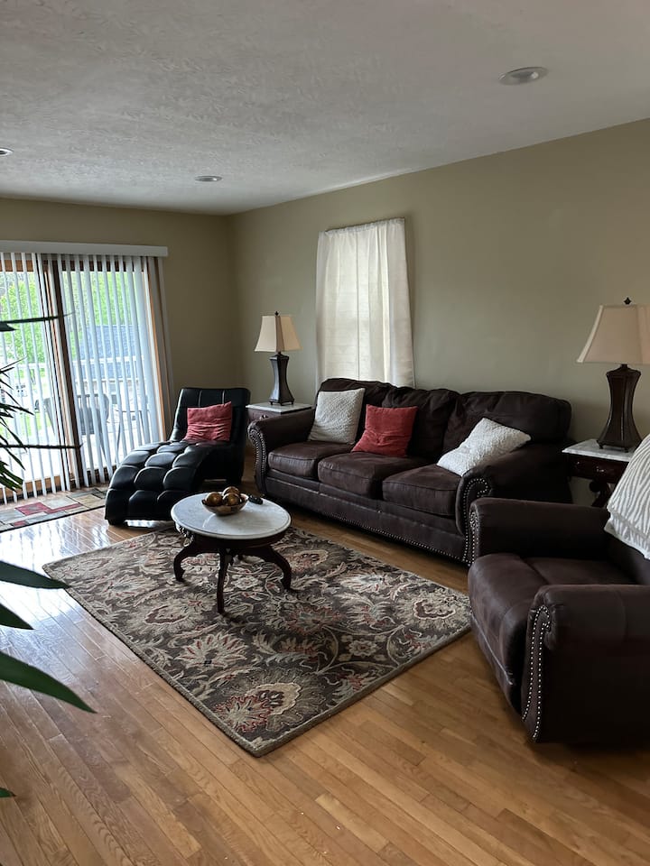 Woodrums Cottage - Charleston, WV