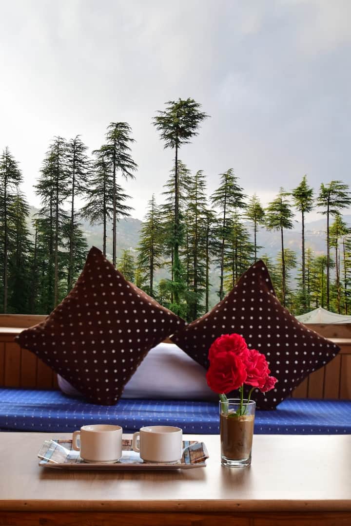 Snow Vista Himalayan Homestay | Wood Stone | Fagu - Kufri