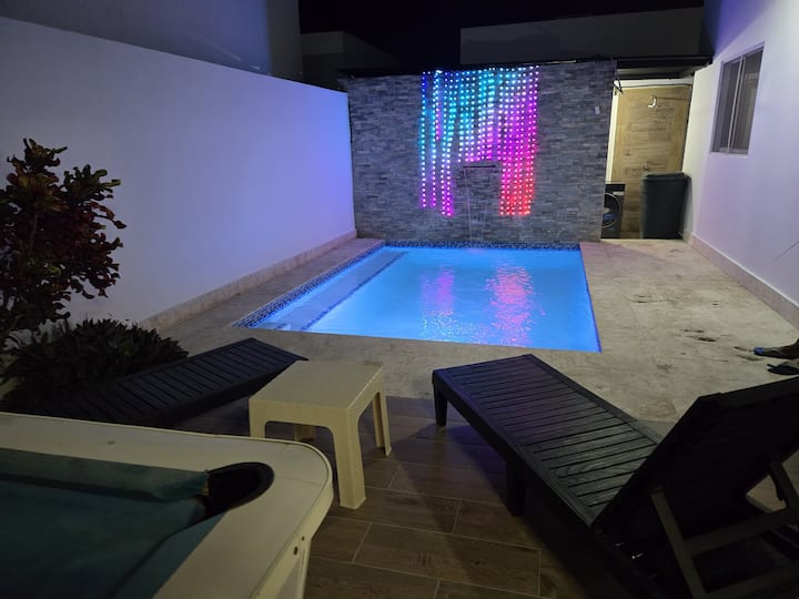 Villa With Pool, King/queen Beds, Pool Table, Bbq - Punta Cana