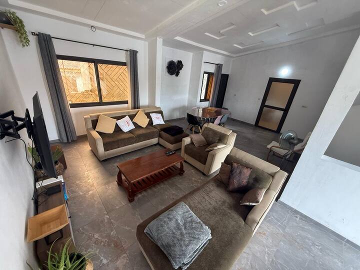 Chambre Privée Dans Villa 1chambres,2personnes - Abidjan