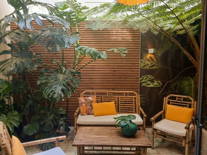 Lush Tropical Patio, Private, In Historic Center - La Orotava