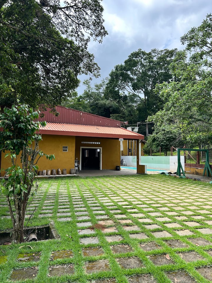 Sítio Em Arujá-sp  Para Festa E Final De Semana - Arujá