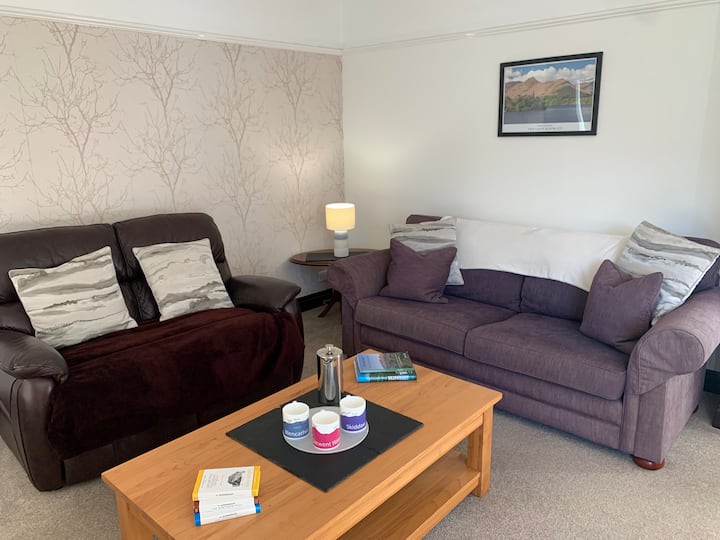 Qualitytown House
Parking &Garden 
Mountain Views - Keswick