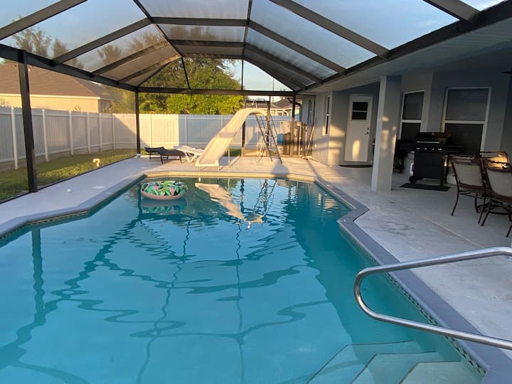 La Venezia 2 Beautiful Slide Heated Pool - Cape Coral, FL