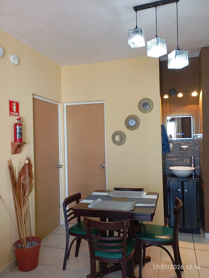 Descansos Sophie; Al Sur, 15 Min A Derramadero - Saltillo