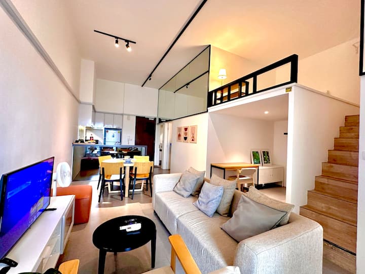 Steps To Kl Sentral! Spacious Loft W/fast Wifi - Kuala Lumpur
