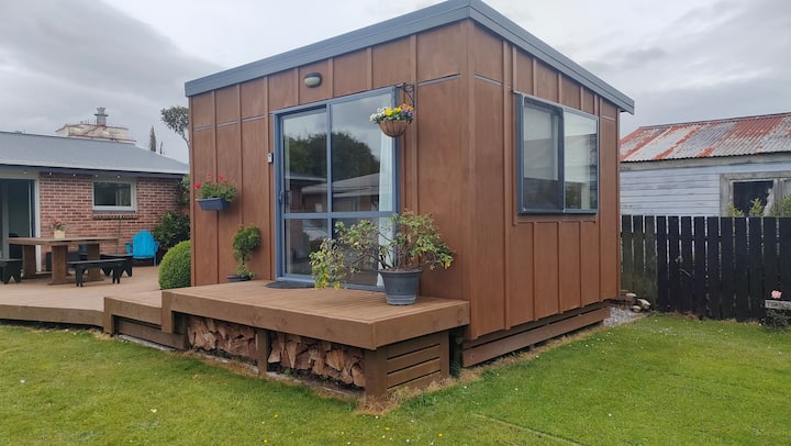 Quiet Garden Cabin - Hokitika