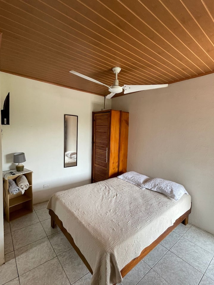 Nimbu 2 - Beachside - Punta Arenas, Costa Rica