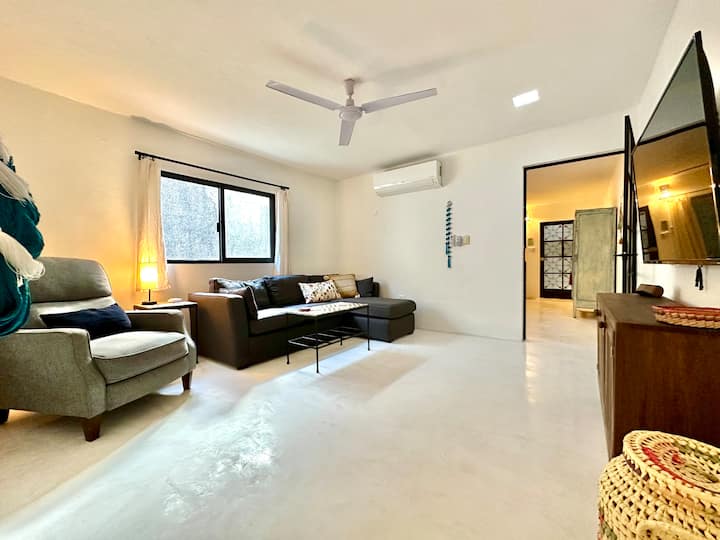 Bright Space, Private Pool In Centro Neighborhood. - Mérida