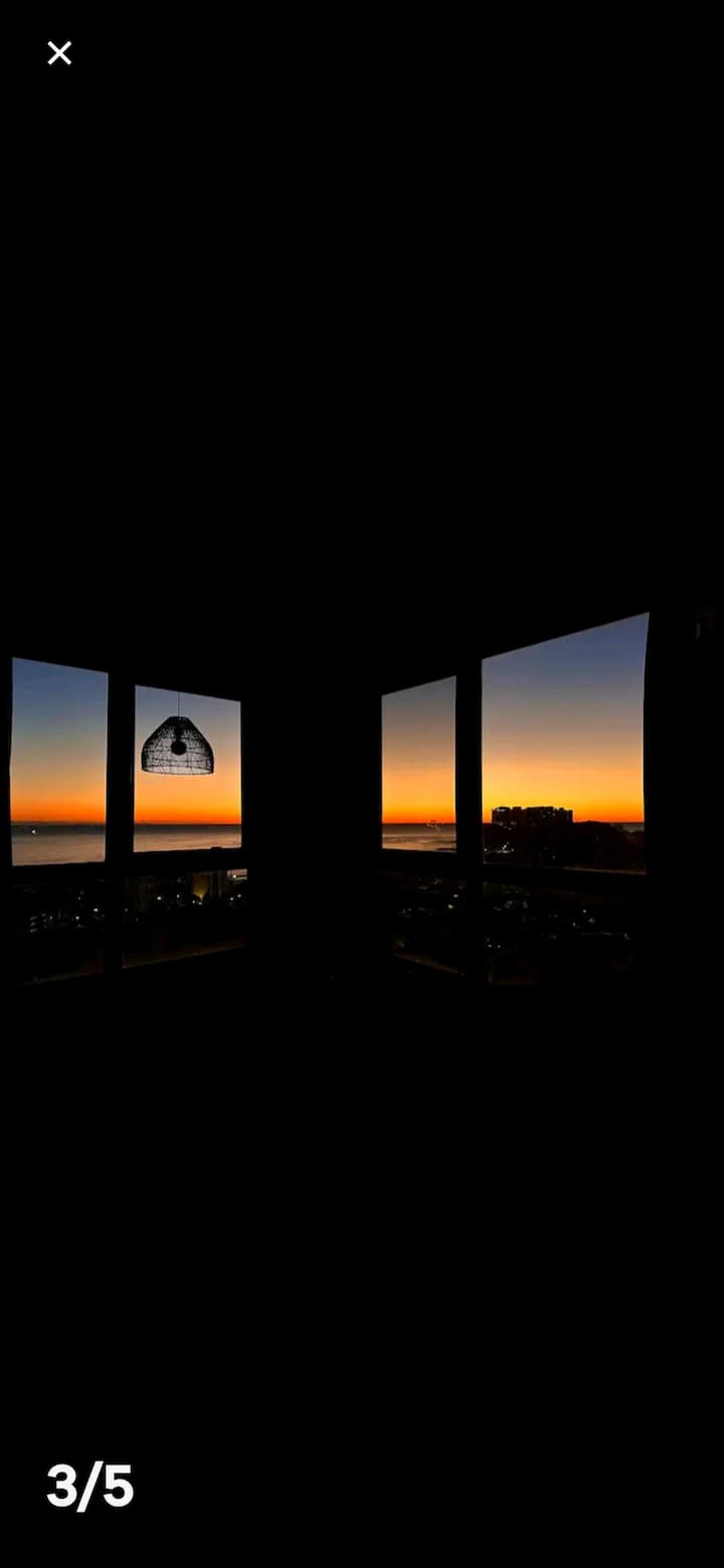 아름다/움/E  오션 뷰* 넷플리스 뚜벅이 딱 /속해3분 #고터5분# Suv주차불가 16평 - Sokcho-si