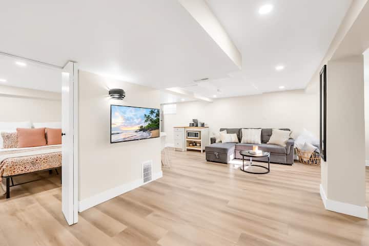 New Beautiful Toronto Bsmt  Studio By The Lake! - Mississauga
