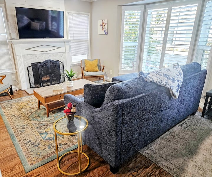 Walk To Beach-garage Pkg-2 Br/2b-pet Ok - Long Beach, CA