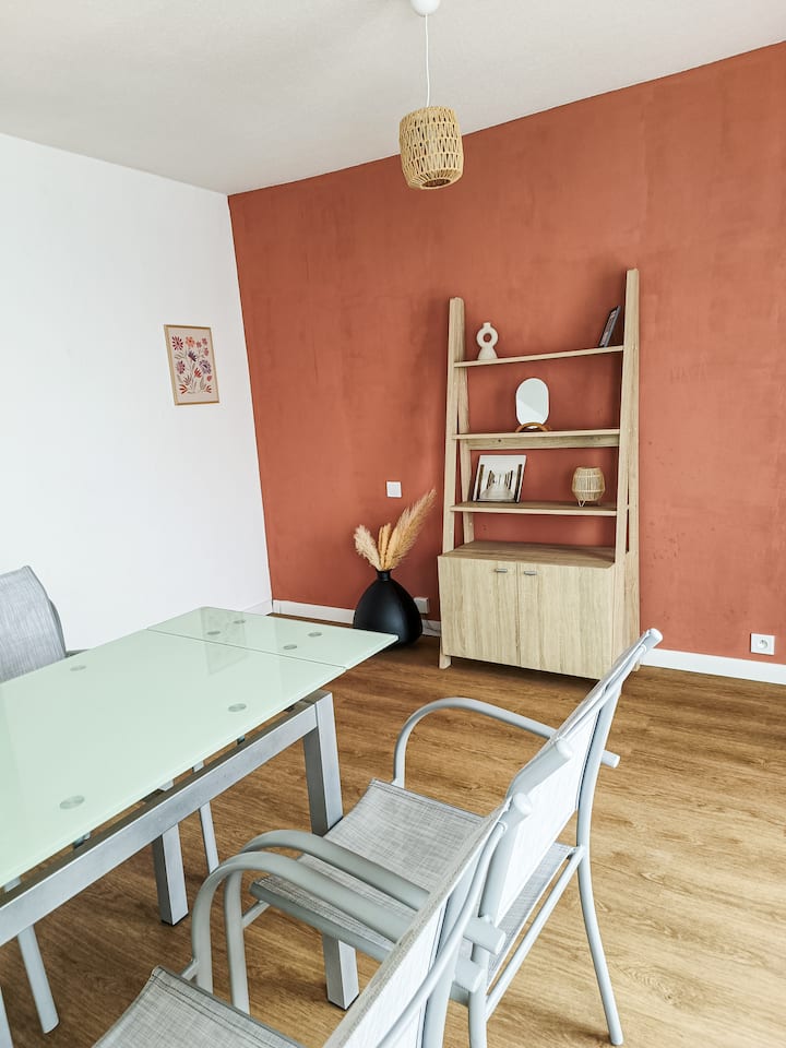 Grand Logement Proche Centre / Parking Gratuit - Perpignan