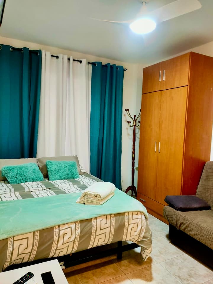 Encantador Piso Estudio - Madrid