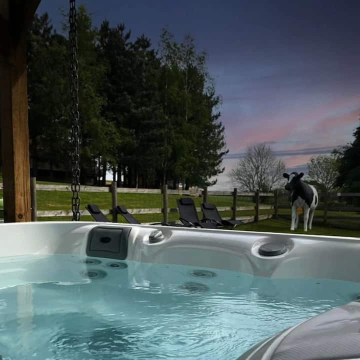 Luxury Country Cottage With Hot Tub - Sherwood Forest