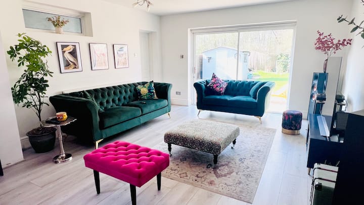 Spacious Family Home In West London - Stanmore - London