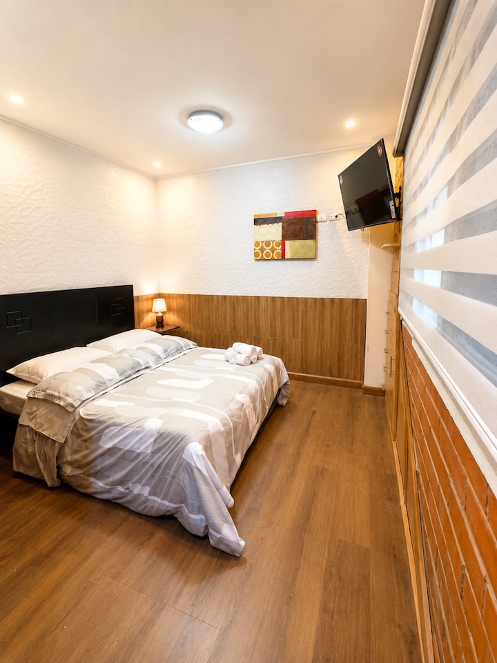 Cómoda Suite Subterránea En Zona Residencial - Cuenca