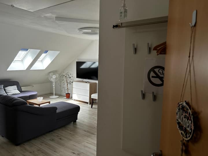 Dachgeschoss Wohnung Familie Fast Mit Parkplatz. - Detmold