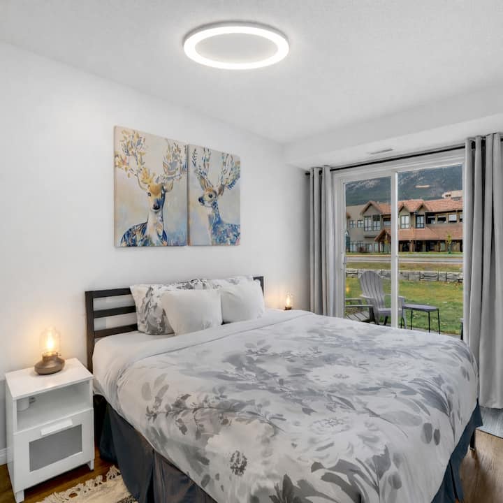 Mountainview Condo, Best Location In Canmore* Pass - Canmore
