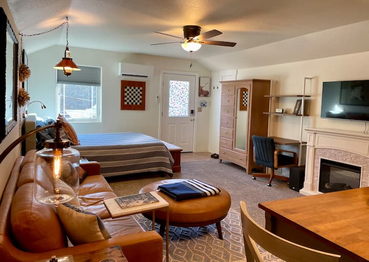 Sweet Downtown Sandpoint Suite - Lake Pend Oreille, ID