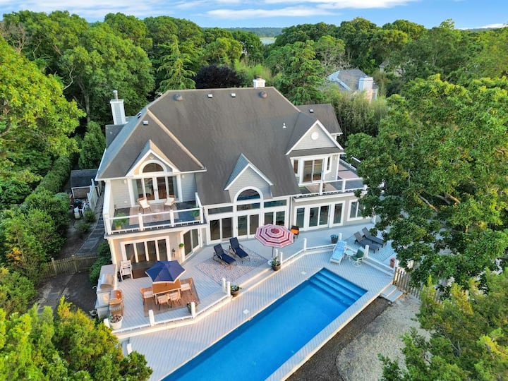 Beach Front Oasis! - Stony Brook, NY
