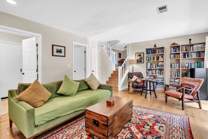 Charming  Mountaintop Home W/ A Ocean View By Napa - American Canyon, CA