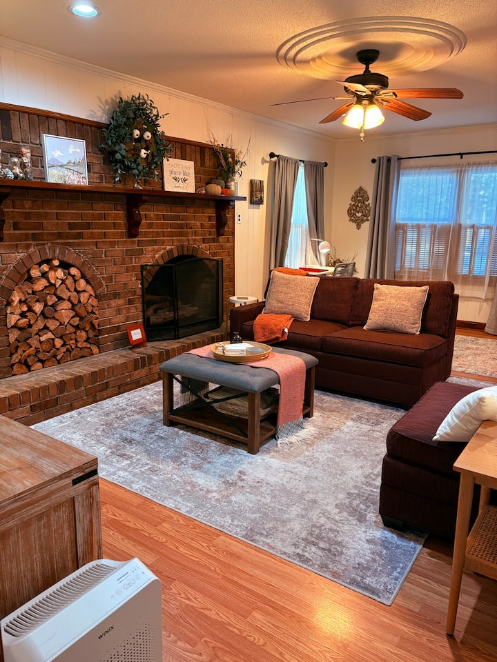 Farmhouse Chic - Columbia, SC