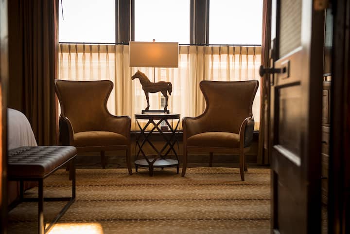 Ranch Style Hotel Suite - Boutique Historic Hotel - Pawhuska, OK