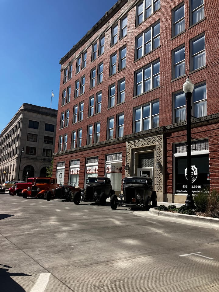 Ranch Style Hotel Suite - Boutique Historic Hotel - Pawhuska, OK