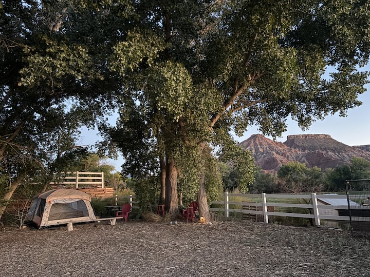 Adventure Campsite-zion (Private Bathroom/shower) - Utah