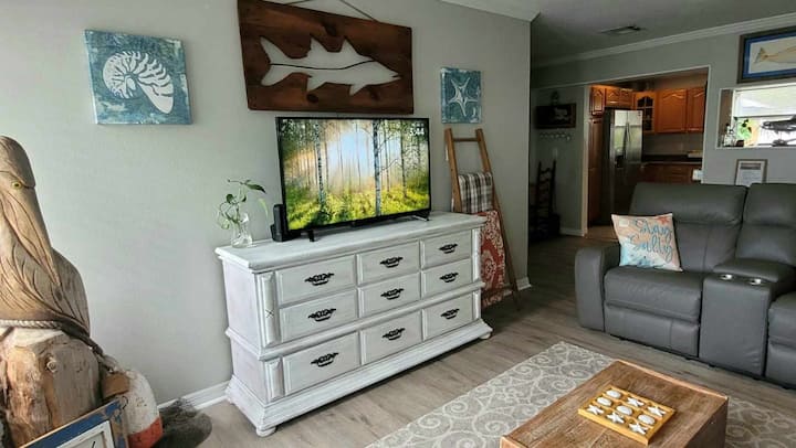 Cozy Beach Cottage - Venice, FL