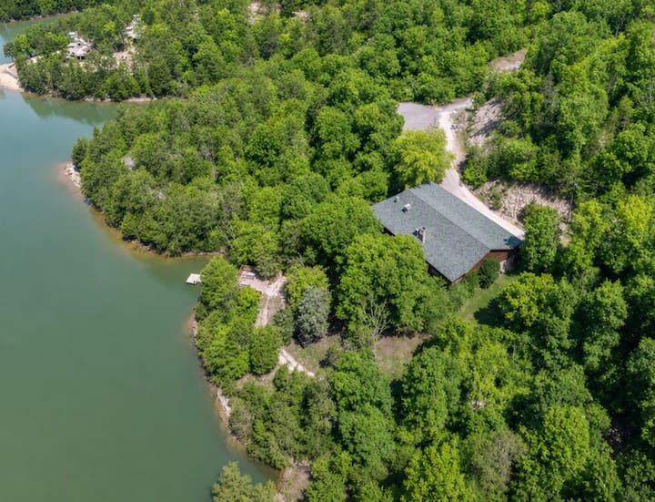 Smoky Mtn Large Private Douglas Lake Lodge- 12 Acr