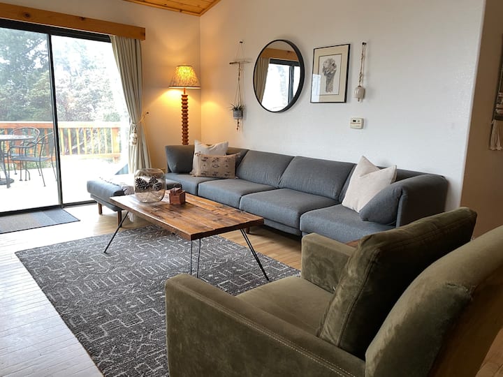 Mountain Retreat! - Idyllwild-Pine Cove, CA