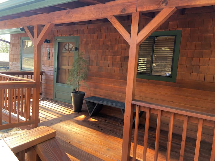 Mountain Retreat! - Idyllwild-Pine Cove, CA