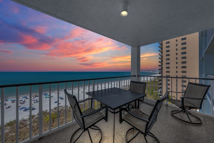 Apollo Beachfront Condo | Pool, Hot Tub, Balcony - Marco Island, FL