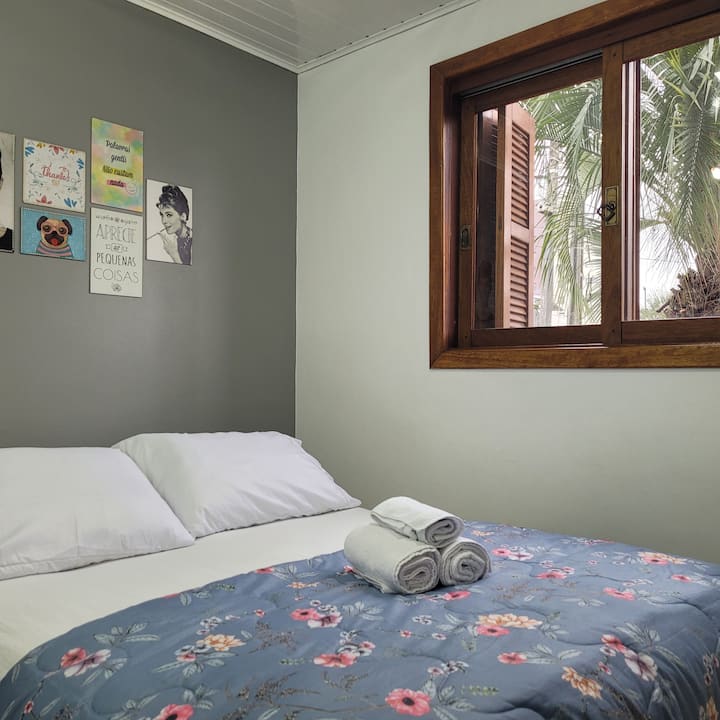 Casa Confortável Com Lareira E Estacionamento - Bento Gonçalves