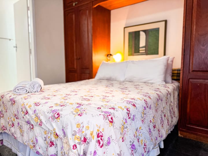 70m Da Praia Do Forte - 2 Quartos, Wi-fi, 1 Vaga - Cabo Frio
