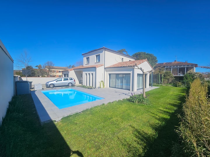 Maison Spacieuse Climatisée+jardin+2 Pkg+piscine - Toulouse
