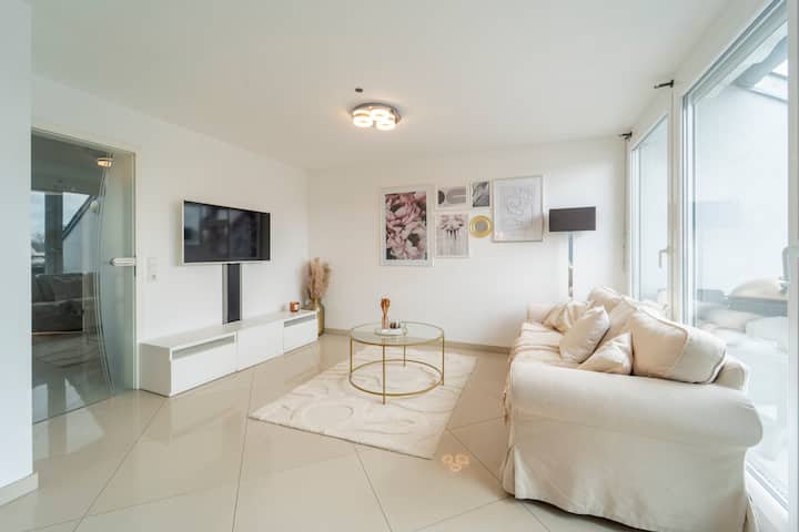 10 Guests | Apartment Near Mercedes Plant & Train - Leonberg