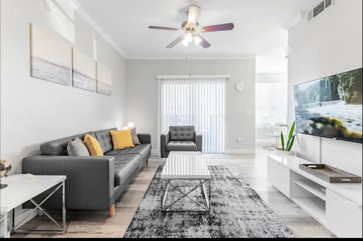 Modern & Cozy 2bed/2bath Near Las Vegas Strip - Nevada