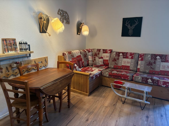 Apt F2 
Pieds Des Pistes 
Centre Station 
4/5 Pers - Les Angles