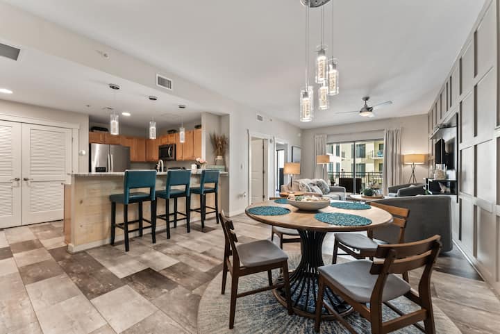 Upscale Ocean View Condo! Beach Service Included! - Panama City Beach, FL