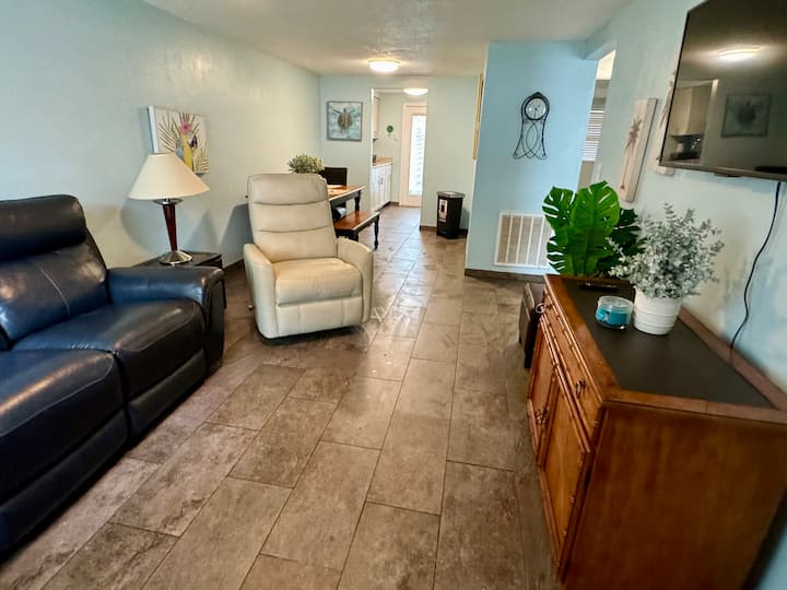 Cozy 2/b Condo In The Center Of Tarpon Springs - Sunset Beach, Tarpon Springs