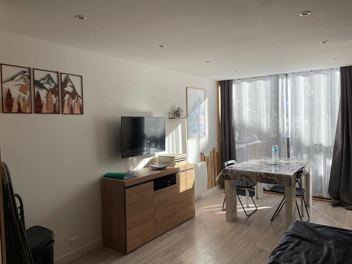 En Station Grand Studio Avec Belle Terrasse En Rdj - Valdeblore